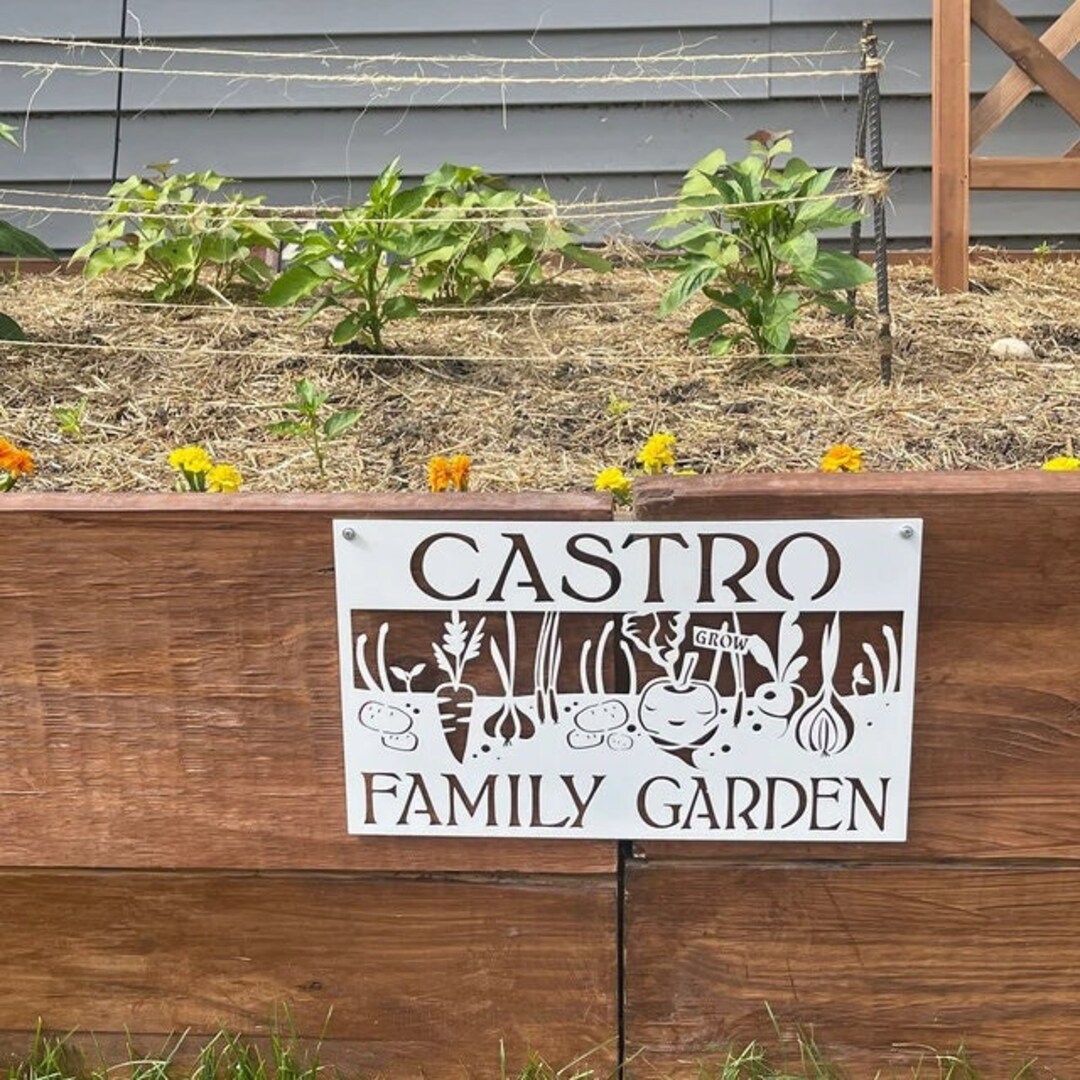 Metal Family Garden Hanging Sign, Personalized Gardening Gifts - Etsy