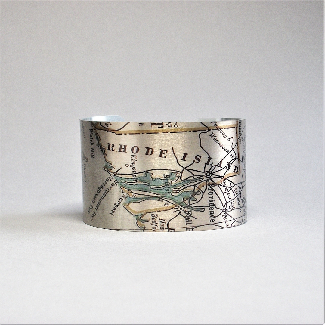 Rhode Island Map Bracelet: Vintage Style Gift - Etsy