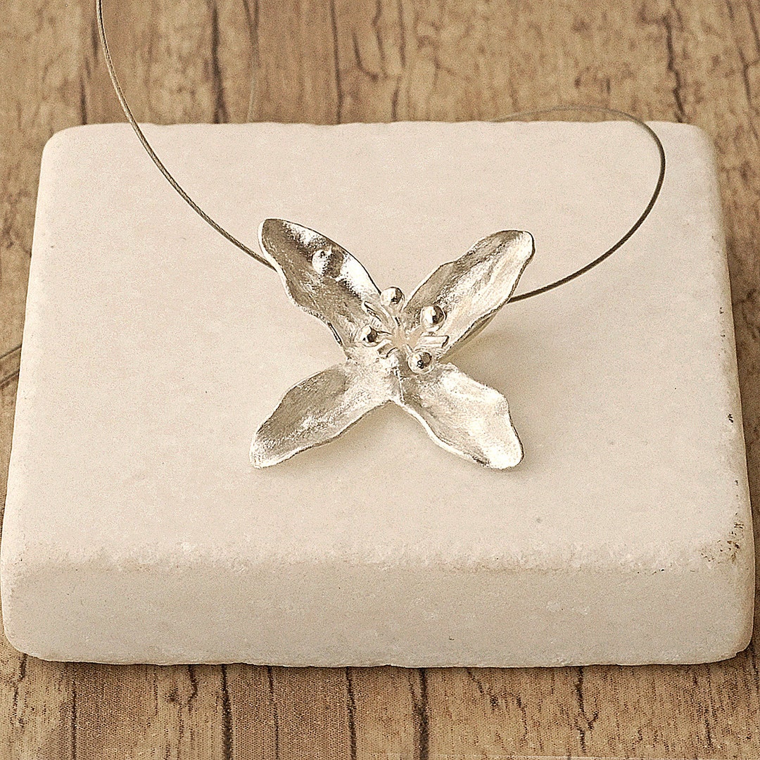 Sterling Silver Flower Pendant Necklace Wedding/everyday - Etsy