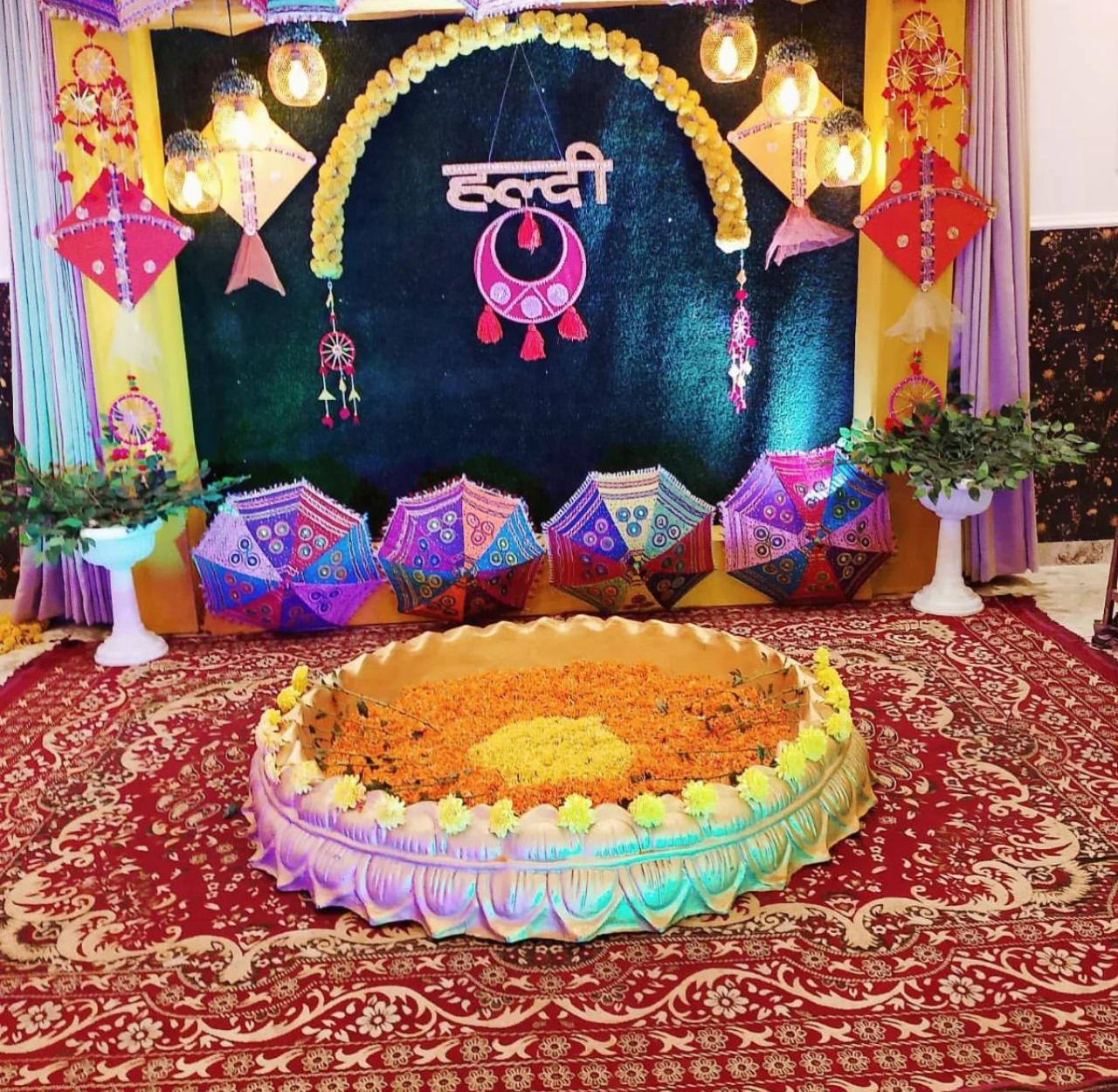 Handmade Fiber Lotus Urli | Haldi Mehndi Wedding Decor (48") - Etsy