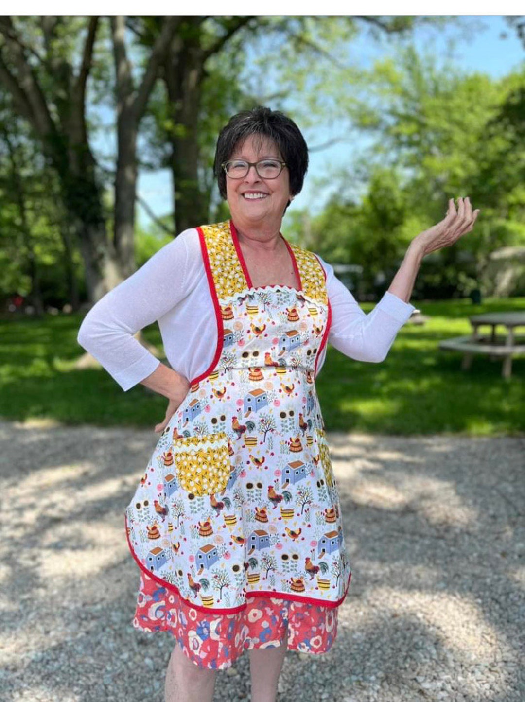 Farmhouse Country Retro Chicken Full Kitchen Apron for Women & Teens ...
