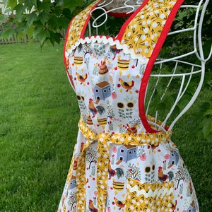 Farmhouse Country Retro Chicken Full Kitchen Apron for Women & Teens ...