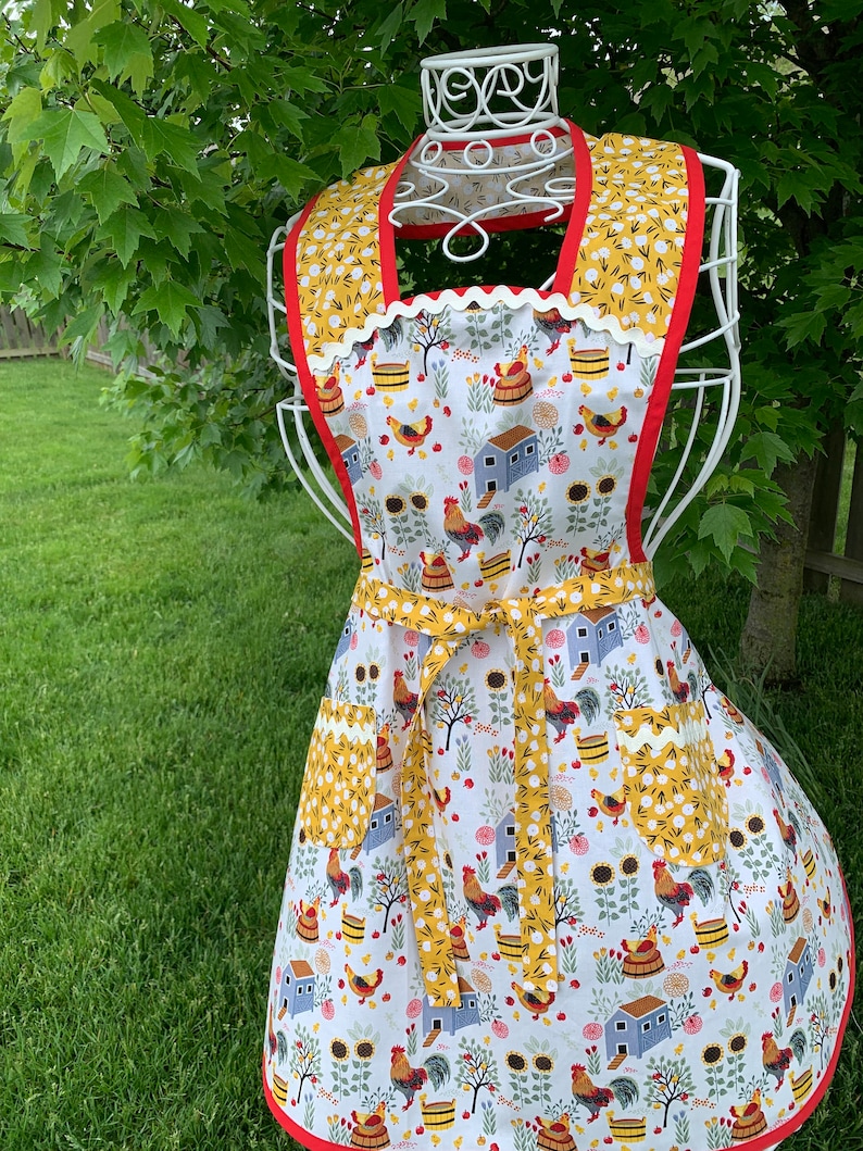 Farmhouse Country Retro Chicken Full Kitchen Apron for Women & Teens ...