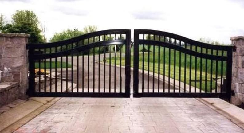 Driveway Metal Gate / Swing Gate - Twin Wave Design - MG0011 - Etsy