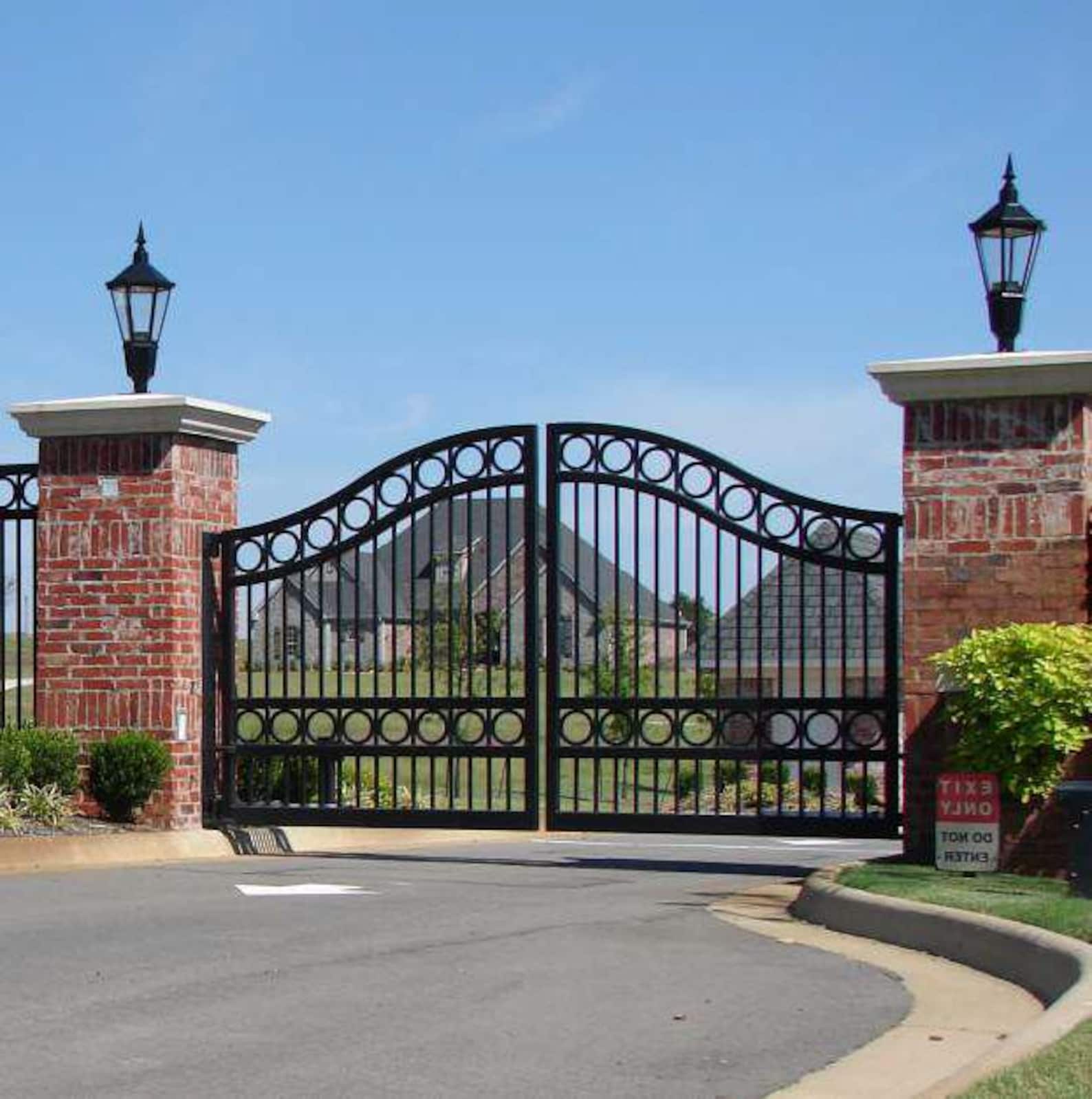 Driveway Metal Gate / Swing Gate - Simple Double Rings Design - MG0015 ...
