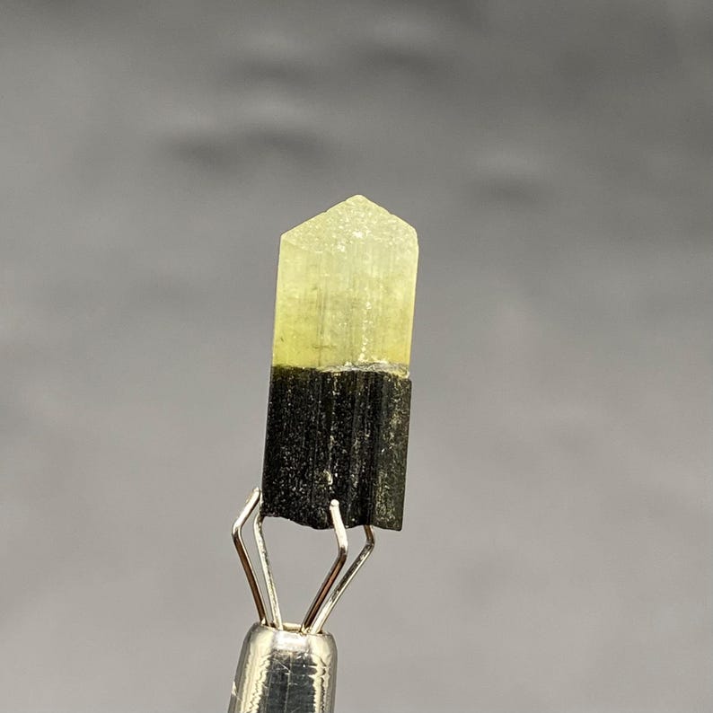 7 Carat Yellow Cap Tourmaline Crystal, Pakistan Gemstone - Etsy