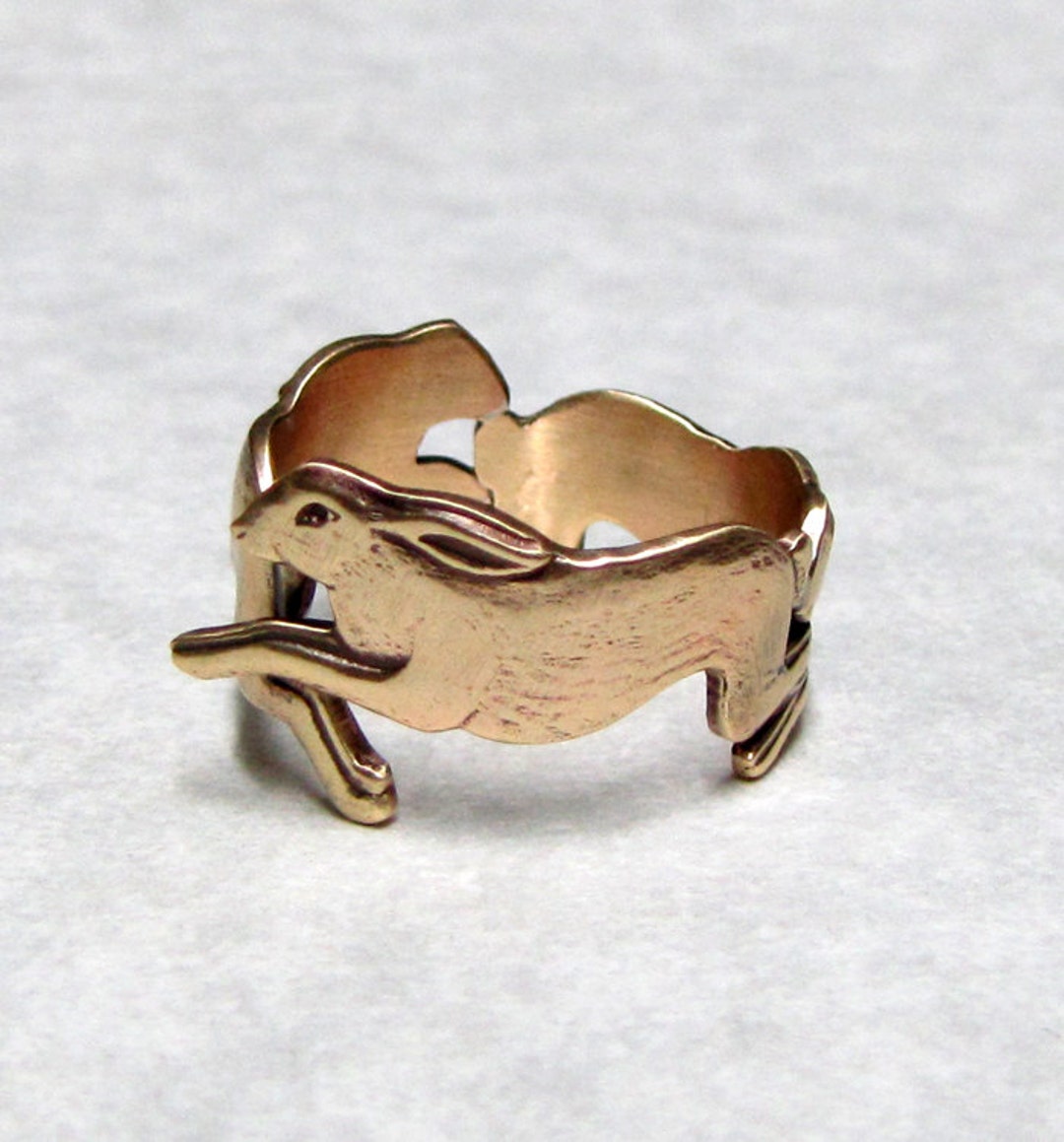 Running Rabbit Ring - Etsy