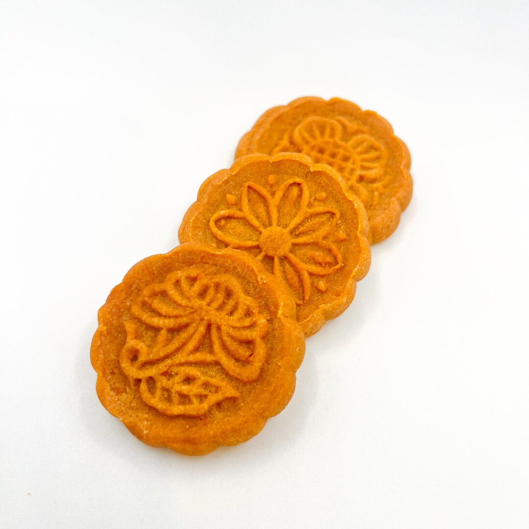 Doggy Mooncakes | Korean-inspired Dog Treat | Human-grade | Chicken ...