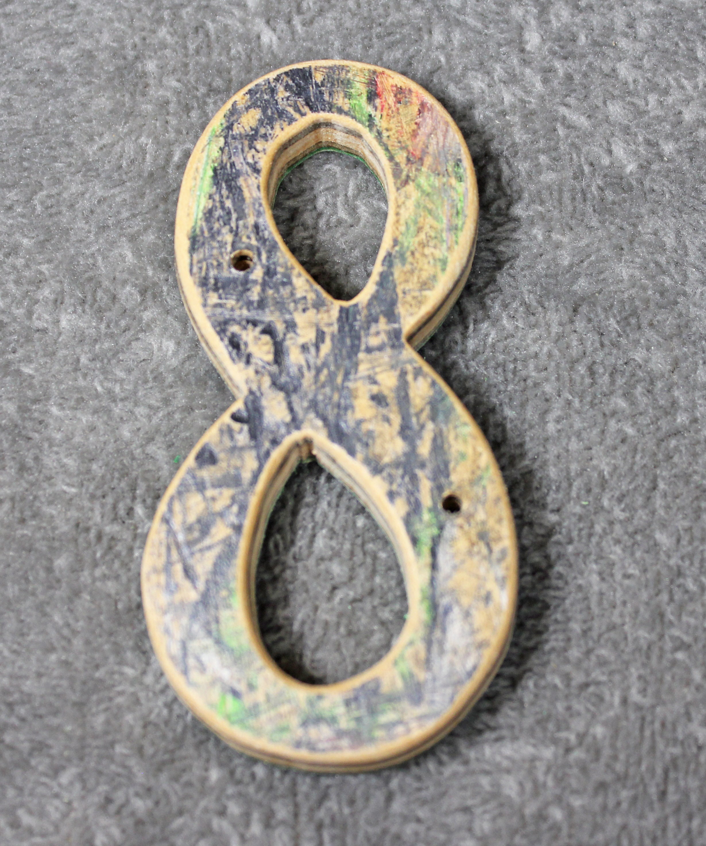 Number Eight 8 Small Recycled Skateboard Cutout Address - Etsy.de