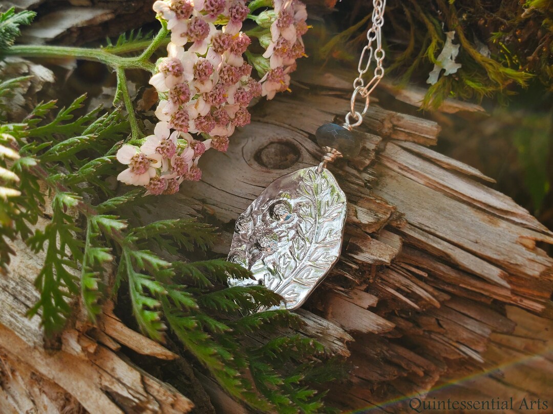 Achillea Millefolium - Yarrow Leaf and Flower Mural - Pure Silver ...