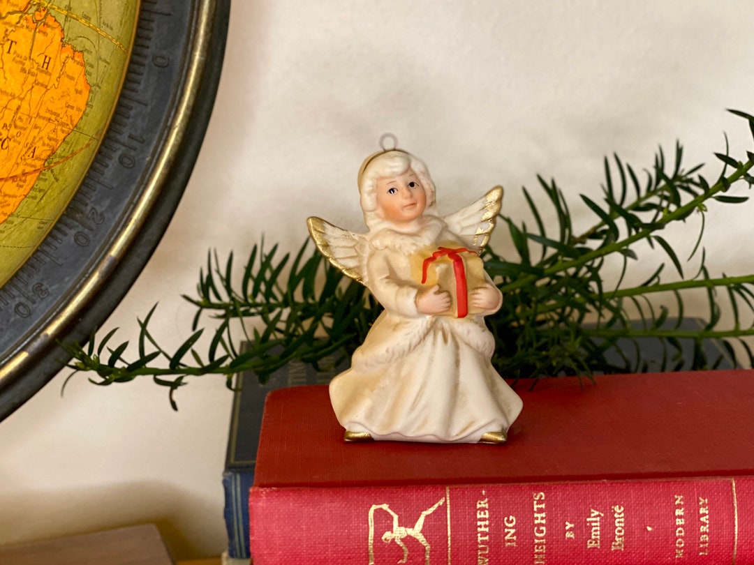 Vintage Homco Christmas Angel Figurine Ornament With Gift - Etsy