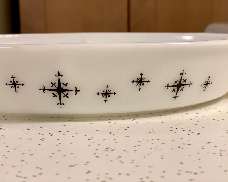 Pyrex Atomic Compass Black Star Divided Casserole Dish 1 1/2 - Etsy