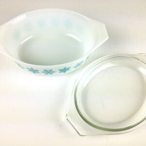 Vintage Pyrex Snowflake Casserole Dish With Lid, Turquoise Pyrex ...