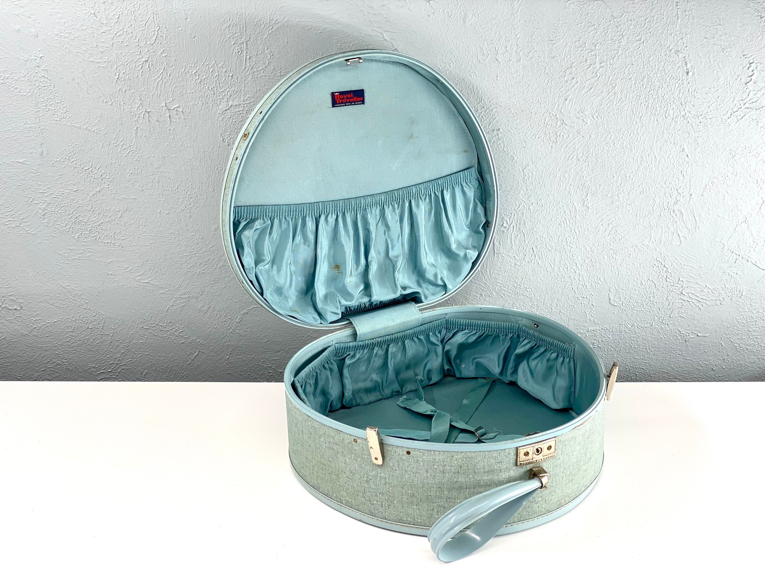 Vintage Round Royal Traveller Hat Box, Round Samsonite Luggage, Hatbox ...