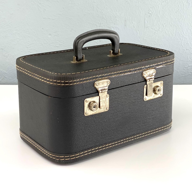 Vintage Train Case - Etsy