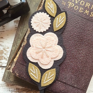Pink Flower Bookmark With Elastic Band Bookish Gift for Booklovers ...