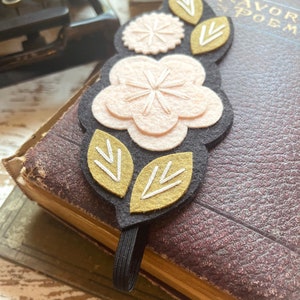 Pink Flower Bookmark With Elastic Band Bookish Gift for Booklovers ...