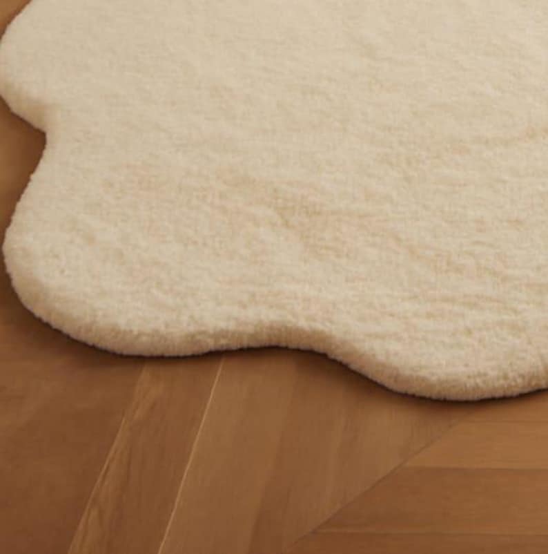 Scandinavian Modern Rug – Cream Organic Shape Hand-tufted Wool Carpet ...