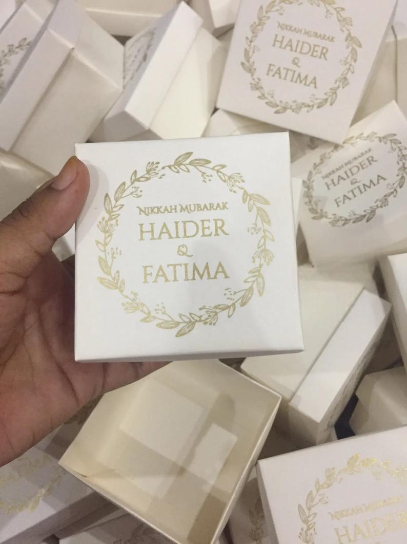 Personalized Nikkah Mubarak Gift Boxes: White & Gold Floral, Pack of 25 ...