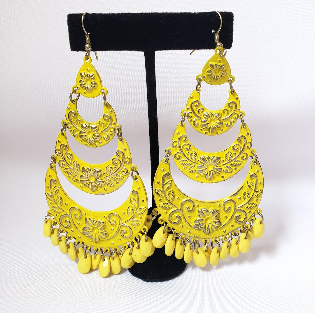 Vintage Large Yellow Metal Graduated Crescents Dangles Pierced Earrings ...