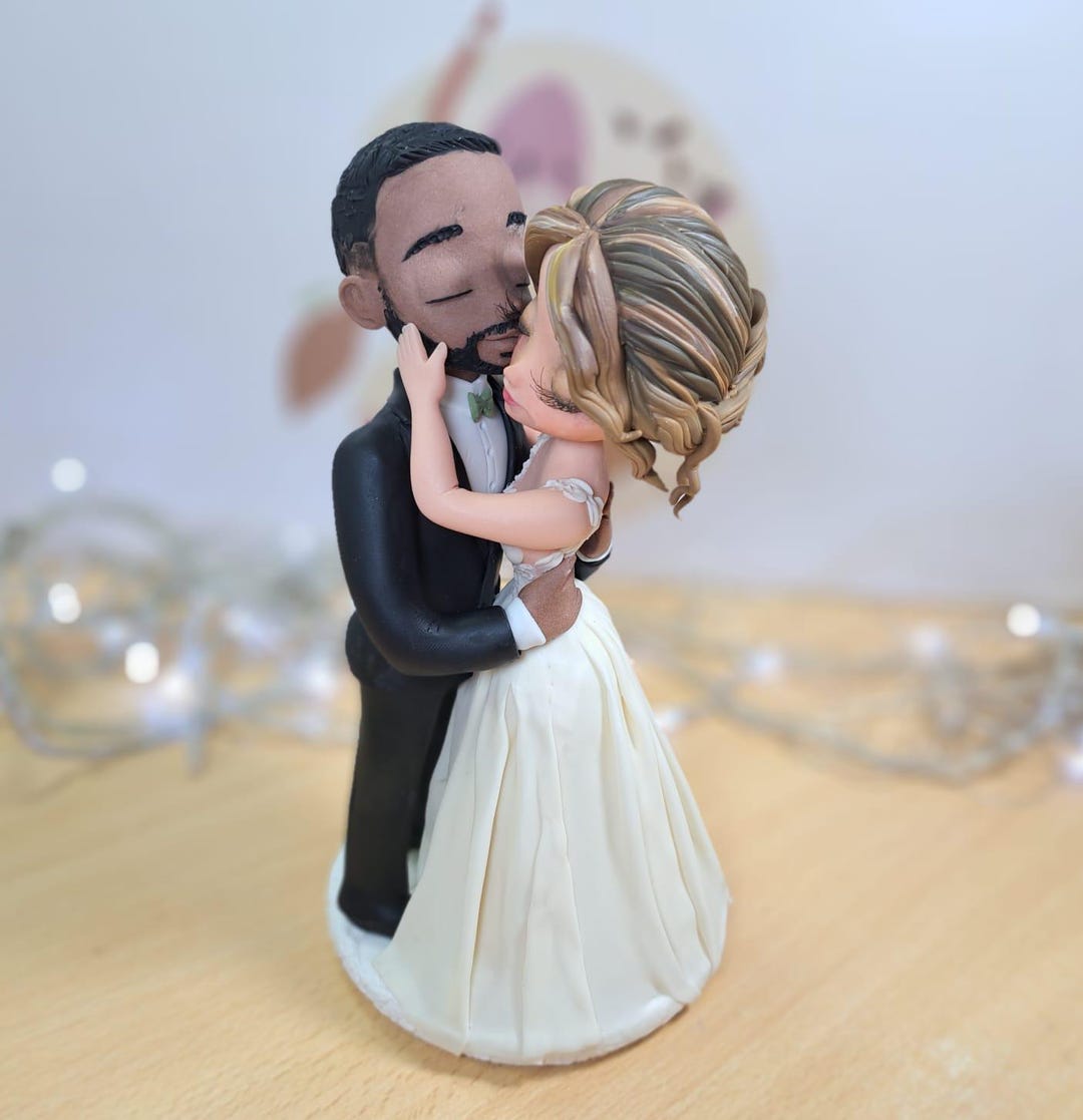 Wedding Cake Bride and Groom, Interracial Wedding Cake Topper, Cute ...
