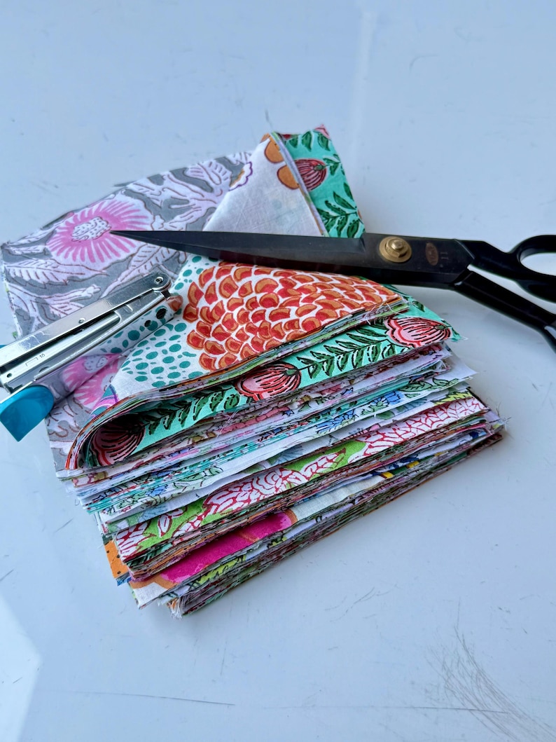 Vintage Fabric Scraps Lot, 100 PC Scrappy Fabric Grab Bags, Crumb Quilt ...