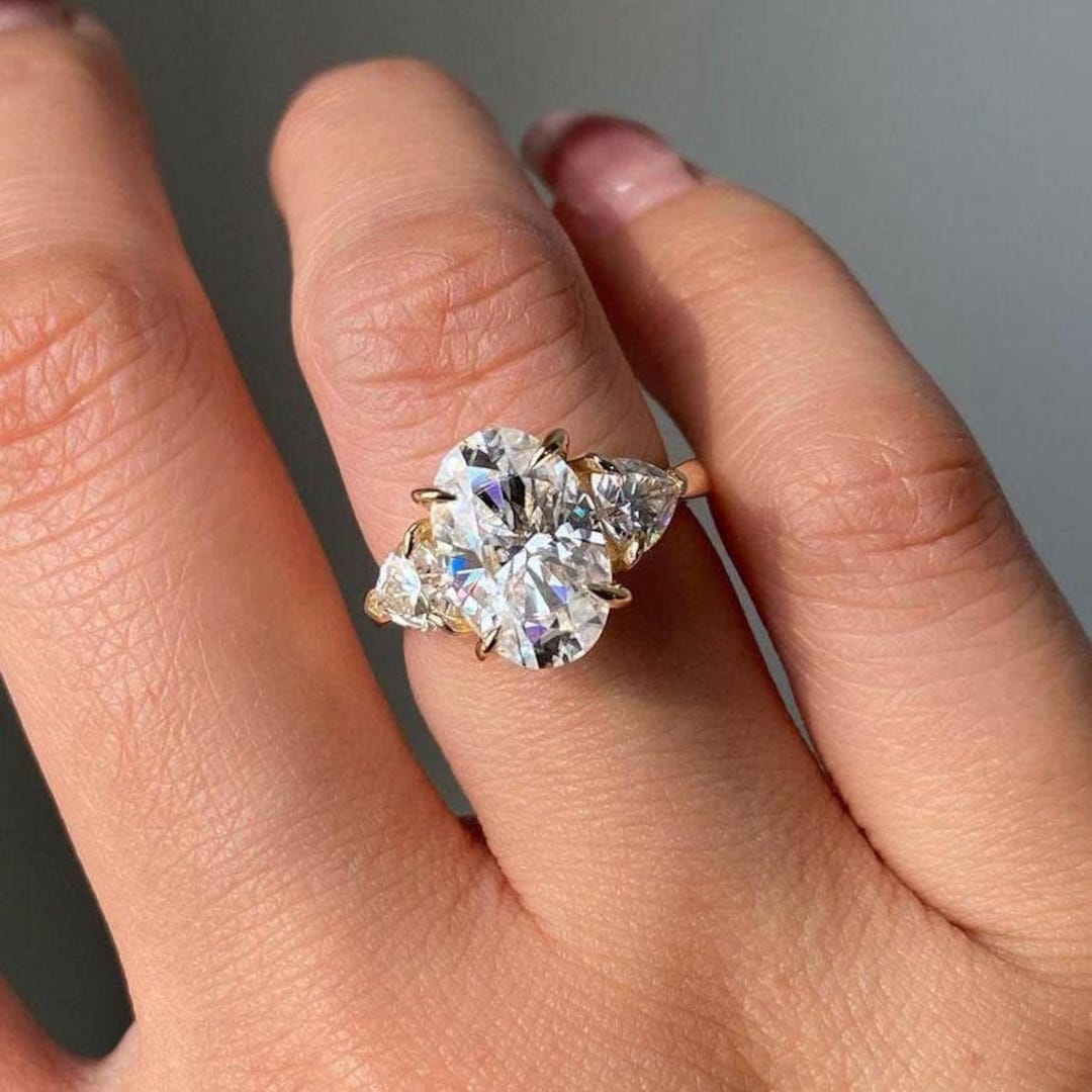 3 CT Oval Cut and Trilliant Cut Moissanite Trilogy Engagement Ring ...