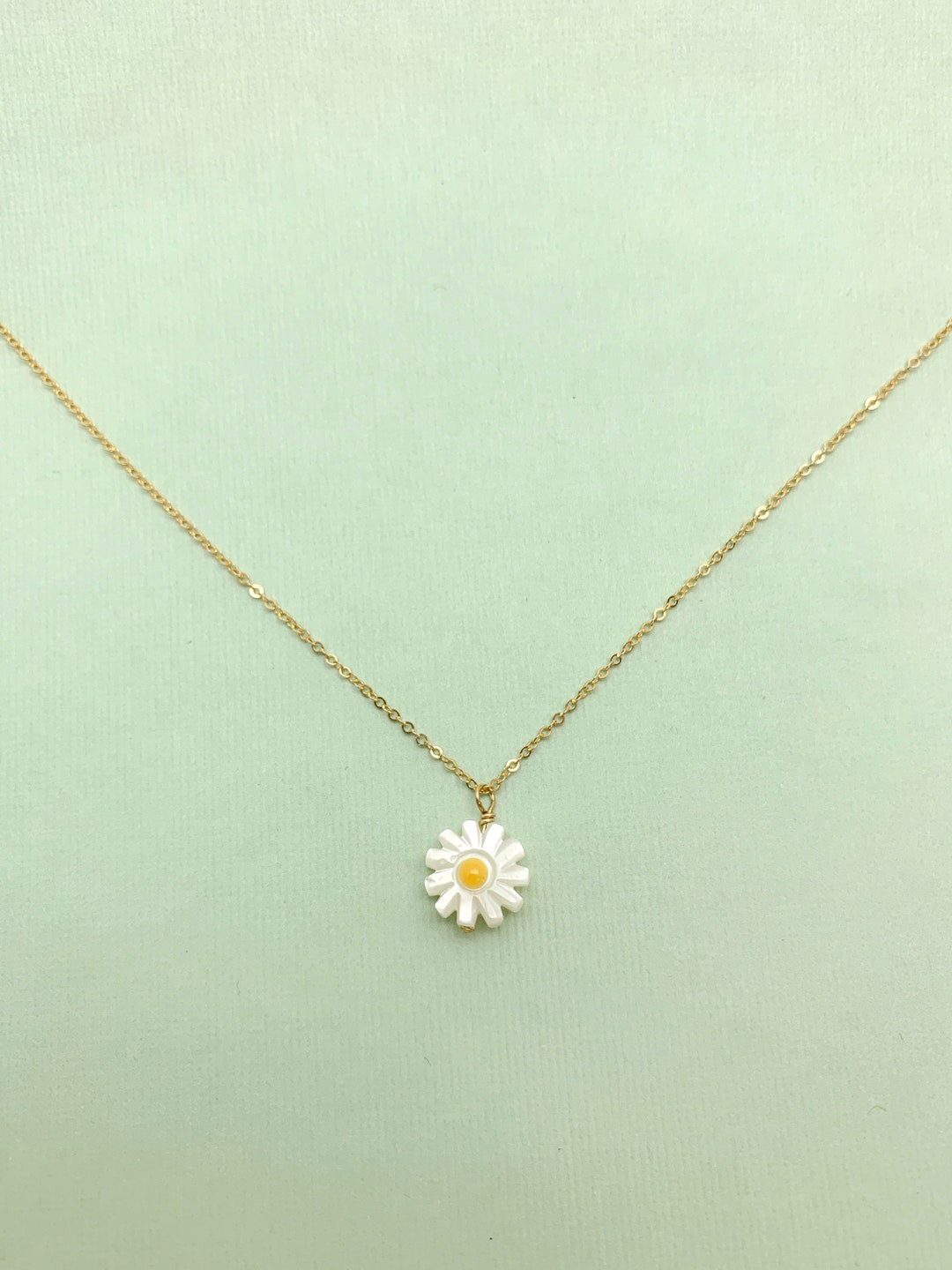 Dainty Daisy Necklace, Minimalist Flower Jewelry, Flower Charm Necklace ...