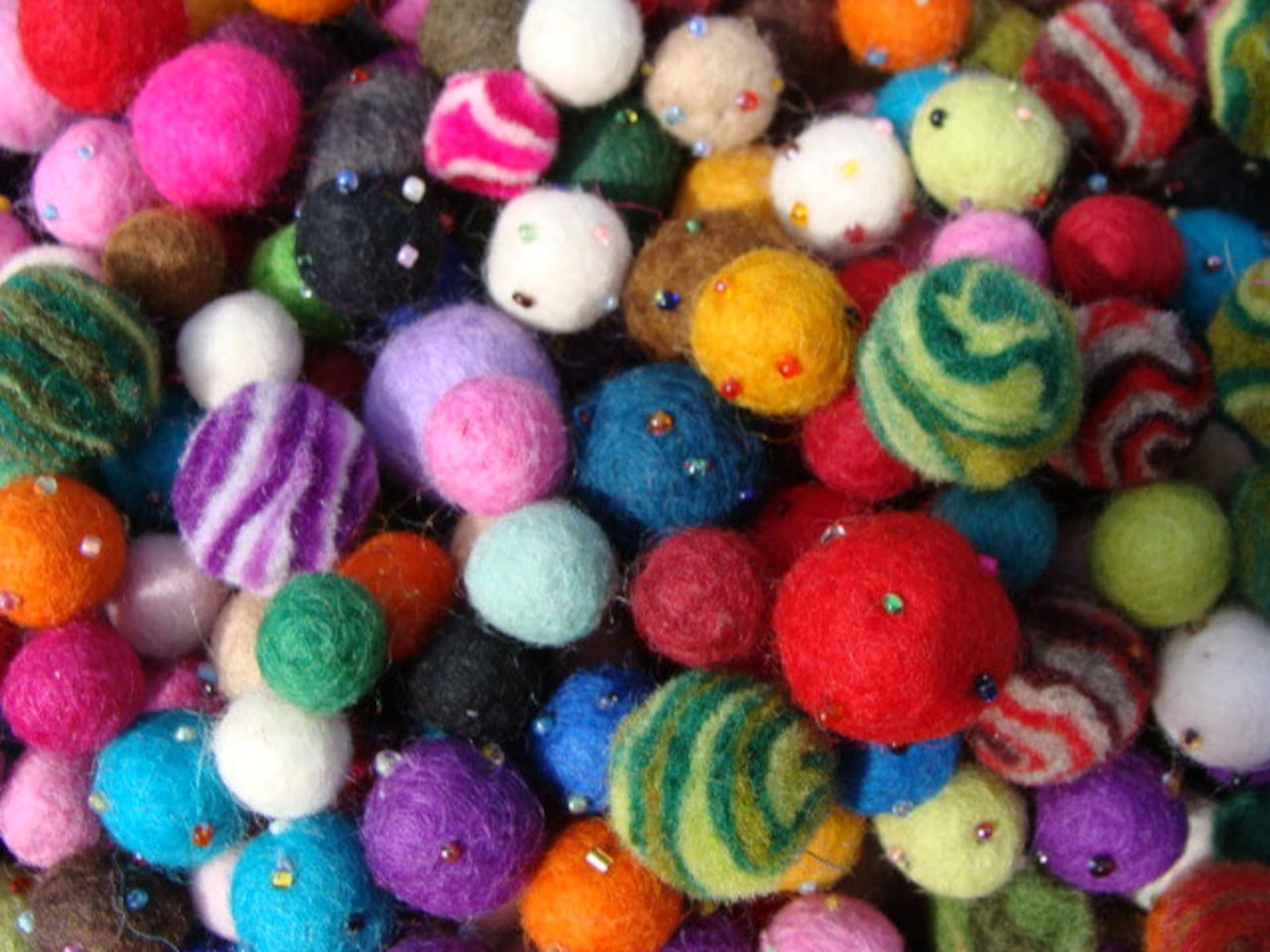 2oz. Felt Baubles for Garlands Wreaths Jewelry or Just for Fun. Best ...