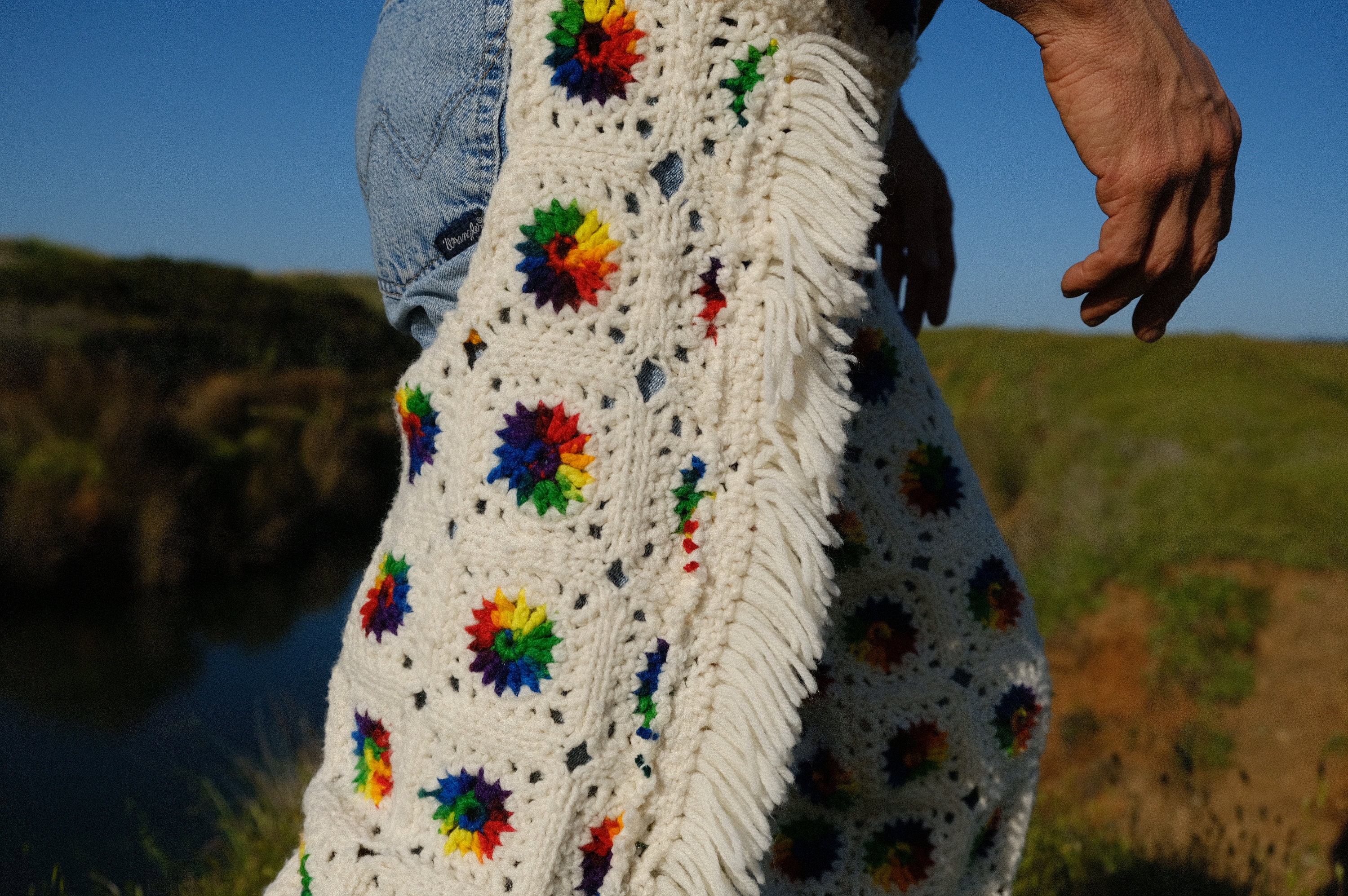 Crochet Chaps Rainbow Wheels on White Squares Side Fringe L