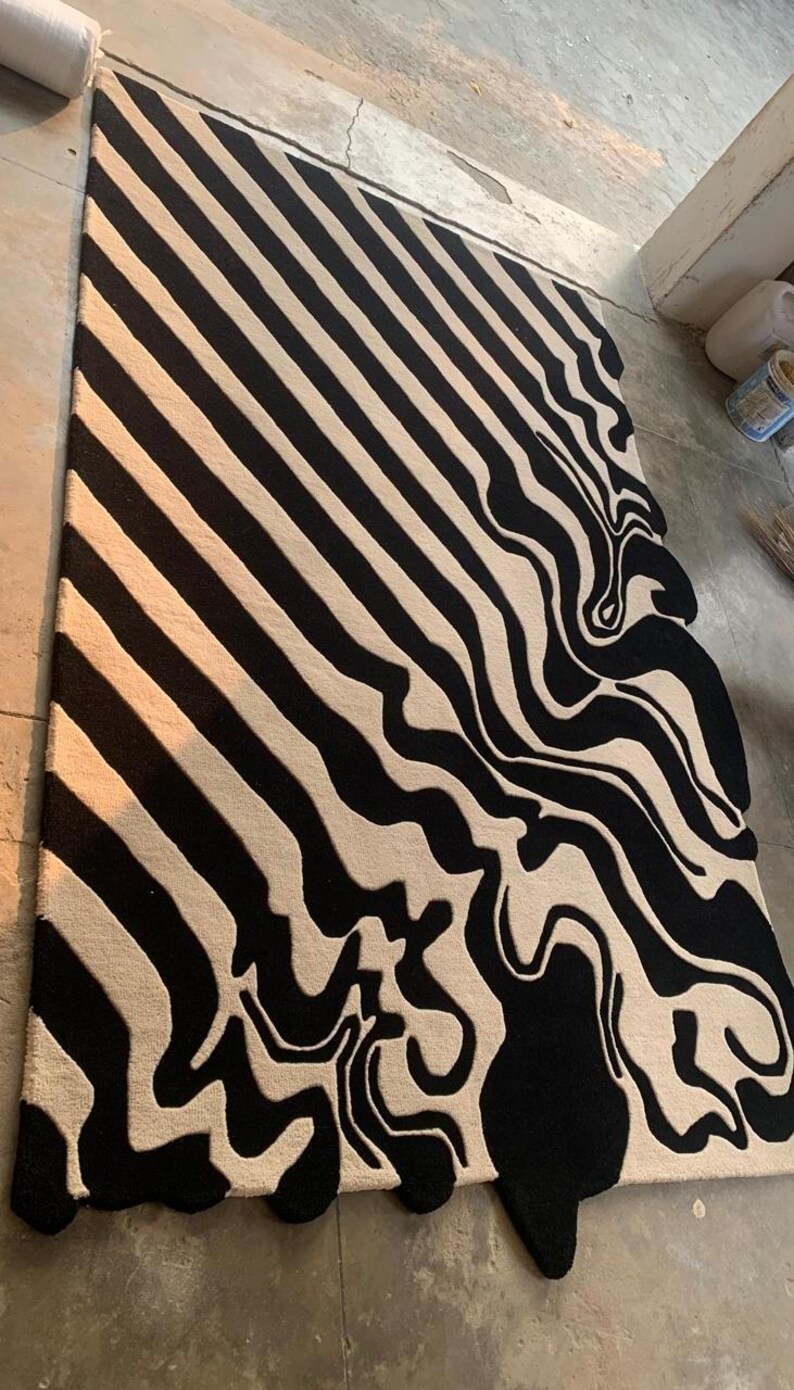 Buy Hand Tufted New Zealand Wool Rug: Abstract Asymmetrical Black ...