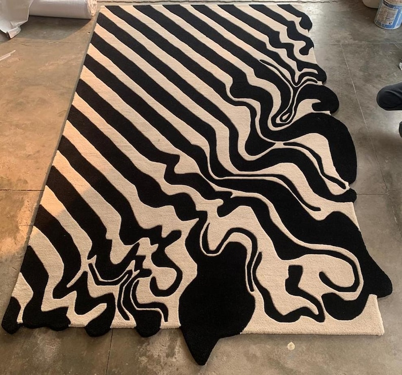 Buy Hand Tufted New Zealand Wool Rug: Abstract Asymmetrical Black ...