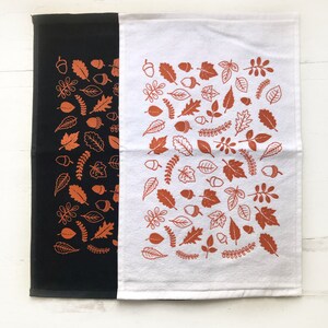 Fall Hand Towel Set, Bathroom Decor, Autumn Leaf Print Small Fingertip ...