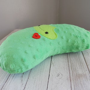Pickle Stuffed Animal, Cute Kawaii Food Plushie, Handmade Softie Stuffy ...