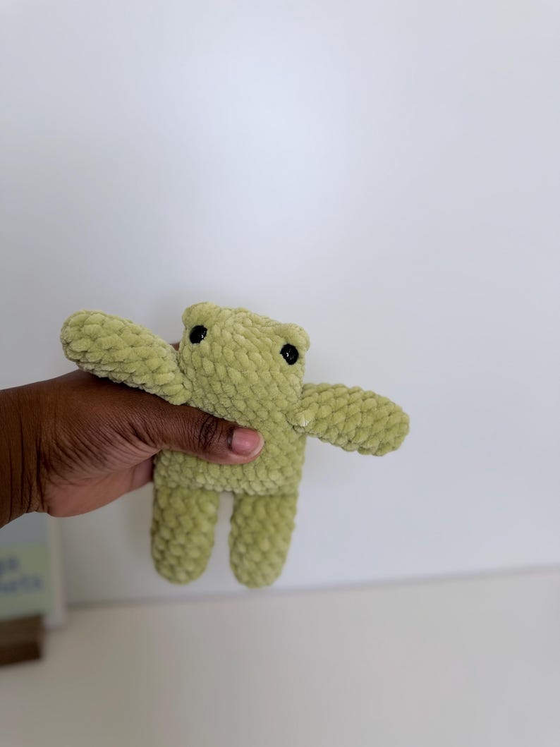 Crochet Fidget Frog Plushie, Squishy Sensory Frog Amigurumi , Weighted ...