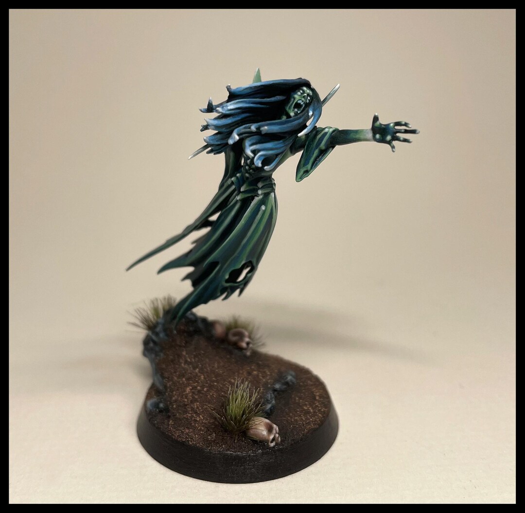 Tomb Banshee Painted by Bleep Bloop Display Quality Nighthaunt Hero ...