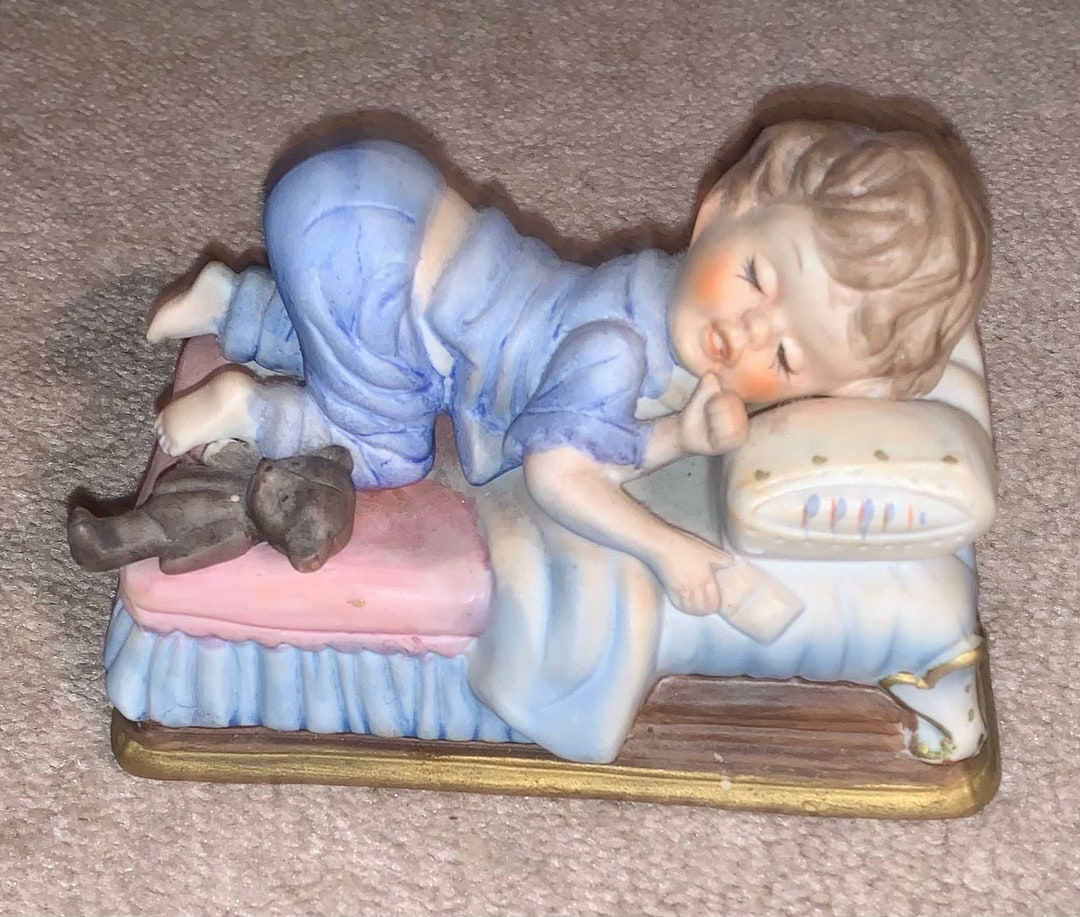 Royal Crown Vintage Little Boy Music Box - Etsy