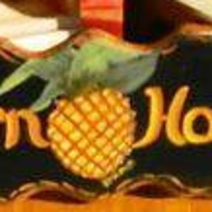 Painted Pineapple Welcome Sign - Etsy