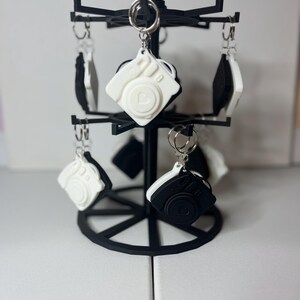 3D Printed Camera Keychain With Hidden Photo Tray – Mini Memory ...