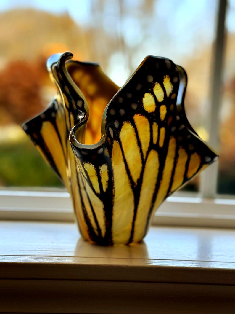 Monarch Butterfly Vase, Fused Glass Art - Etsy