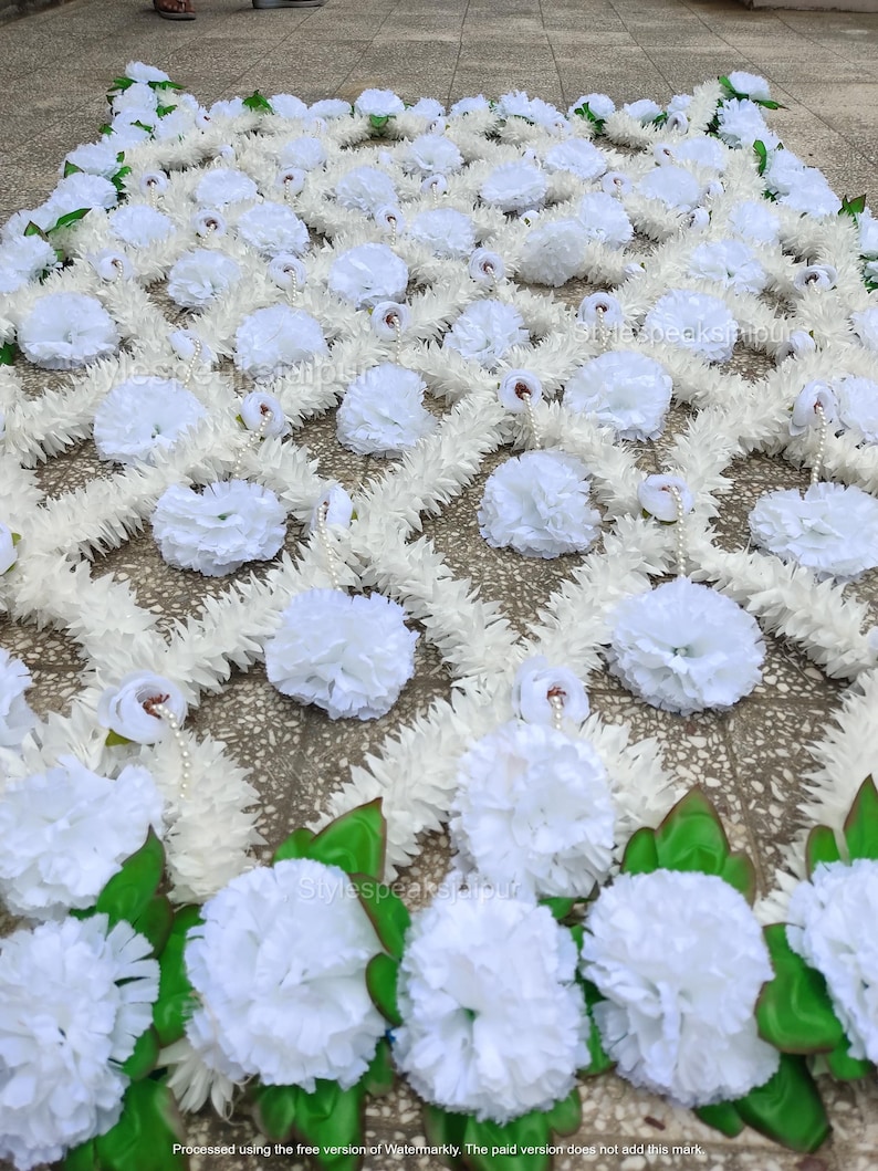 White Bridal Entry Chaadar, Phoolon Ki Chadar, Asian Wedding Canopy ...