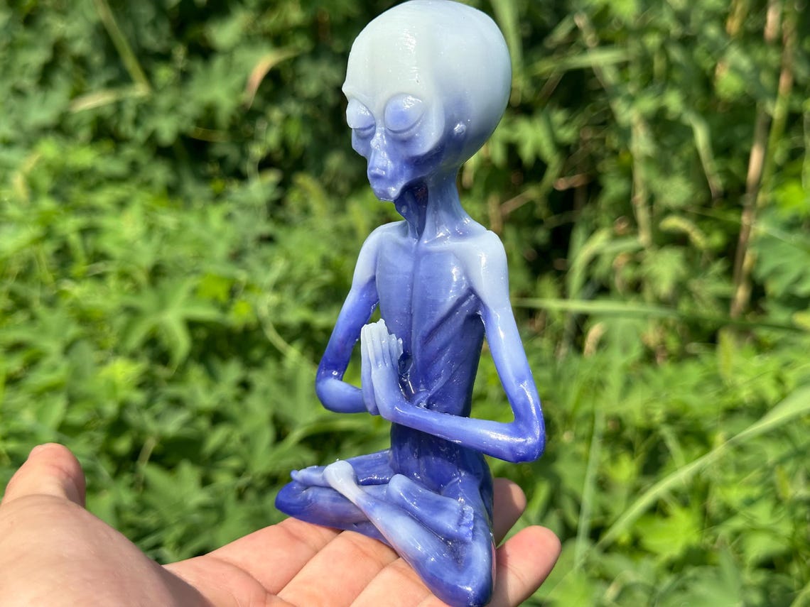 Hand-carved Resin Alien Skull: Quartz Crystal Angel, Reiki Healing ...