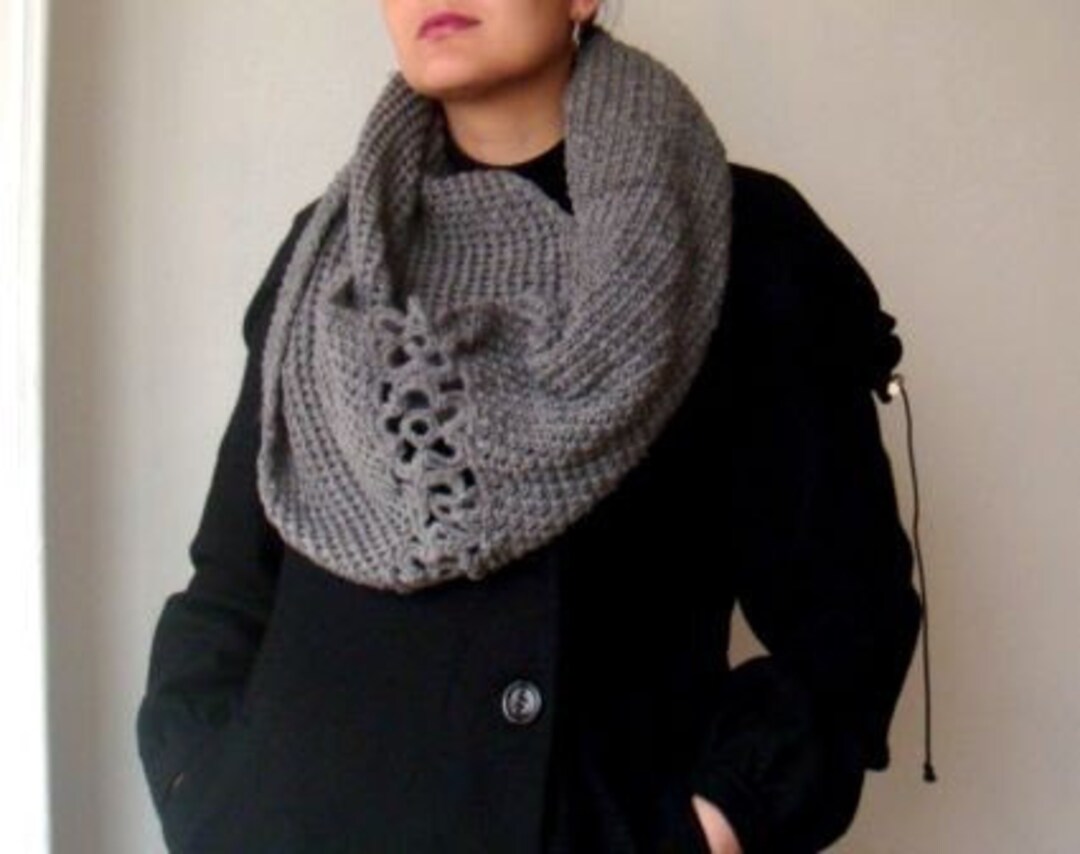 Circle Scarf Knitting Pattern With Crochet Flowers, 16 - Etsy