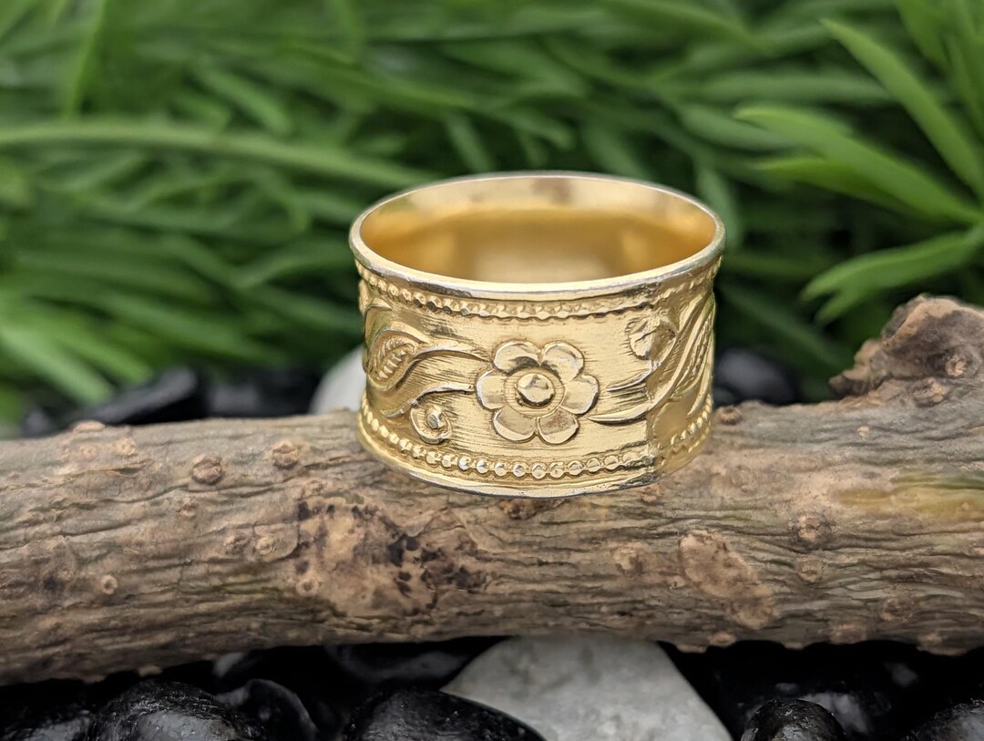 Brass Floral Band Ring • Wide Vintage Boho Ring - Etsy