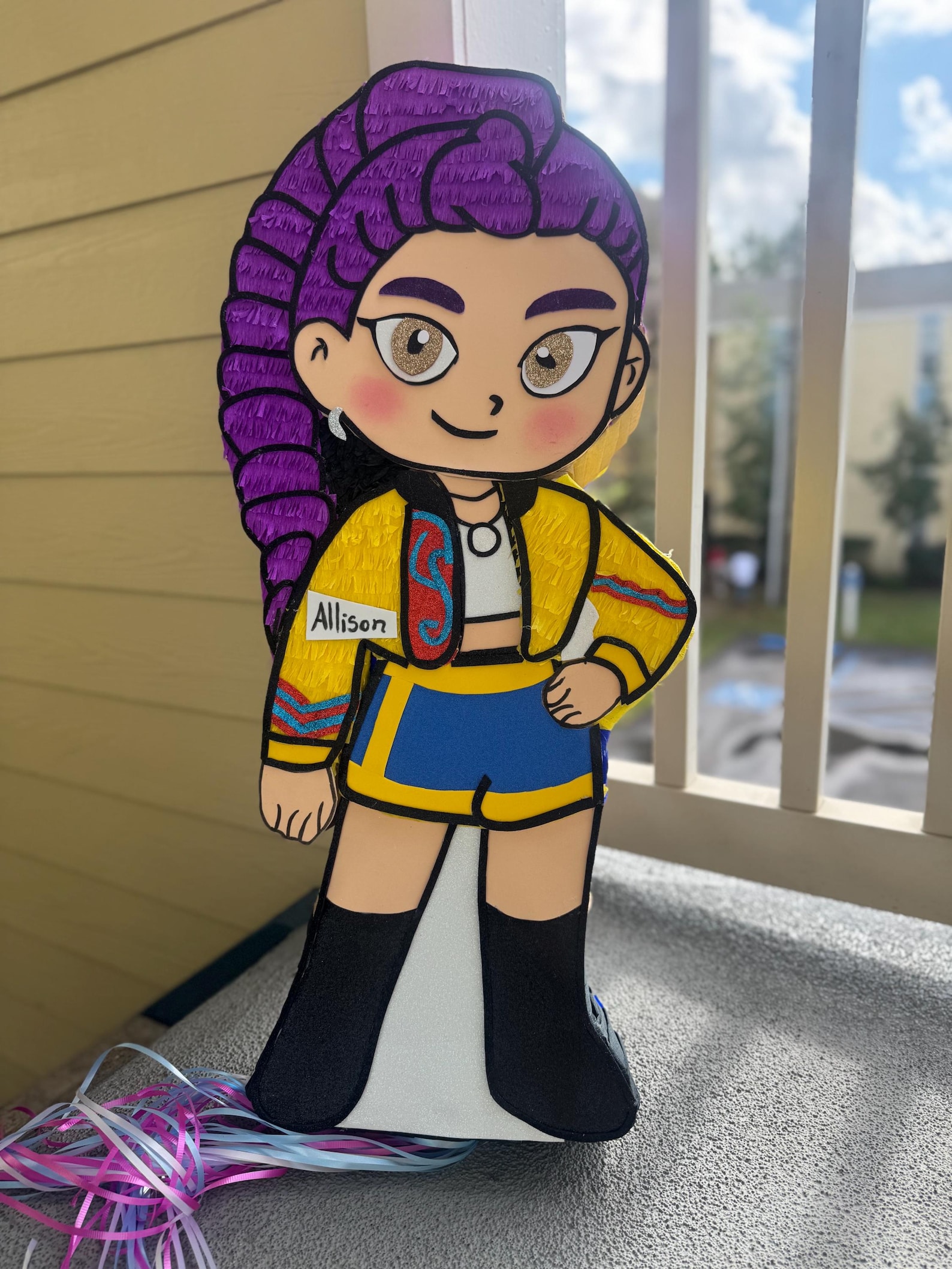Rumi K-pop Piñata - Etsy