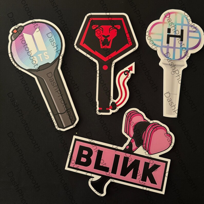 K-POP Photo Booth Props PVC ~ Saja Boys, Huntrix, Black Pink, BTS, Kpop ...