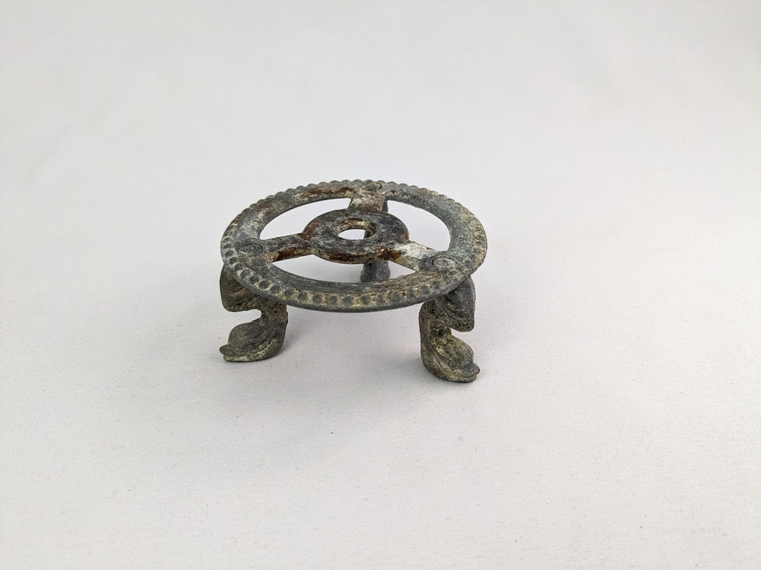 Salvaged Small Metal Stand With Fish Legs Vintage Gem Acc. - Etsy