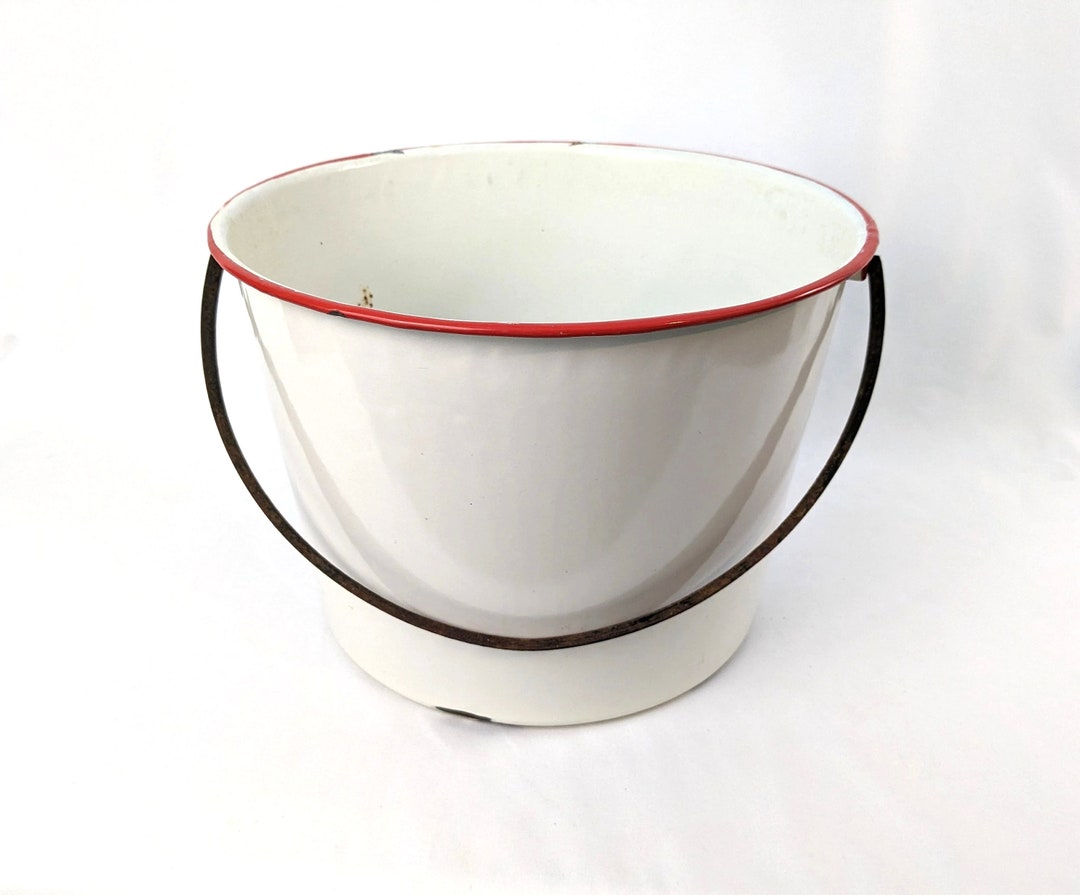 Large Enamel Pail With Metal Handle White With Red Rim Metal Bucket ...