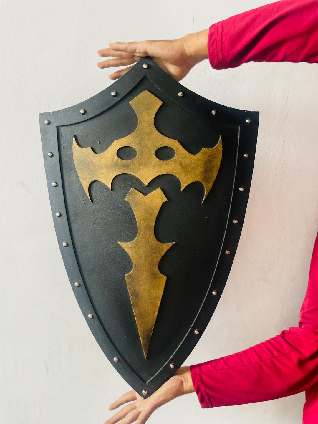 Templar Knight Shield, Black and Gold Heater Shield, Medieval Cosplay ...