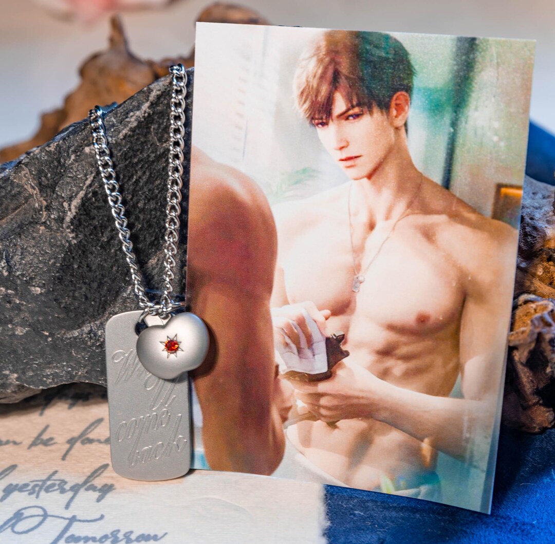 Love and Deepspace Caleb When U Come Back Pendant, CALEB APPLE NECKLACE ...